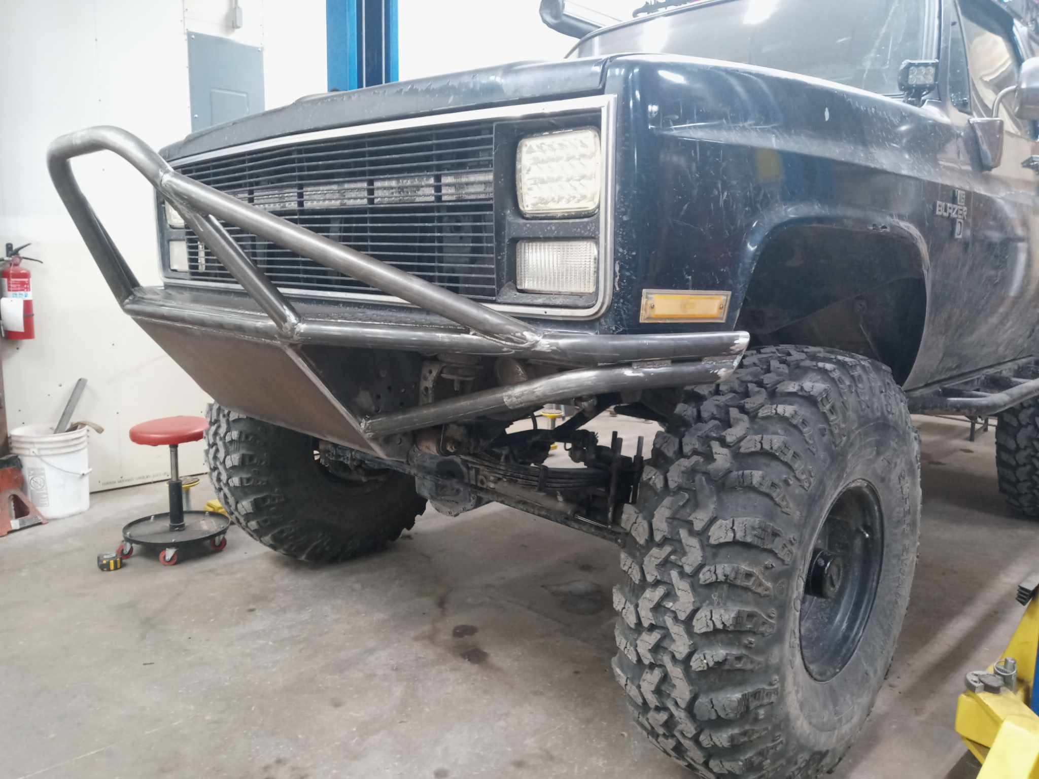 *81-91 Chevy/GMC C-K series vehicles* Tube Bumper With Stinger | Snowy ...